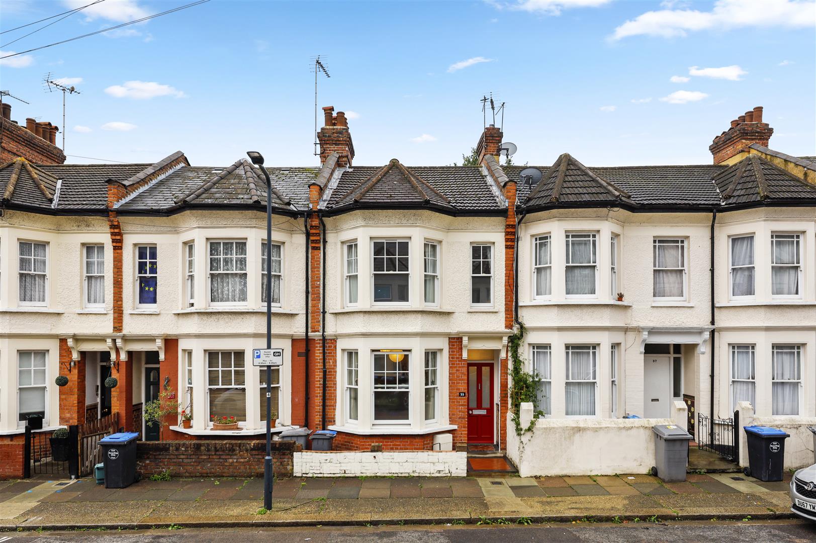 3 Bed, 1 Bath Property For Sale in Gowan Road, NW10